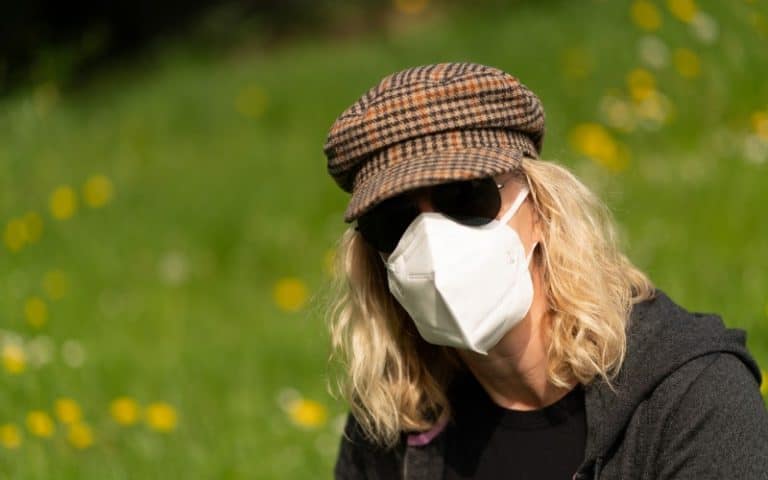 Best Mask for Mowing Grass {2024 Expert Picks}