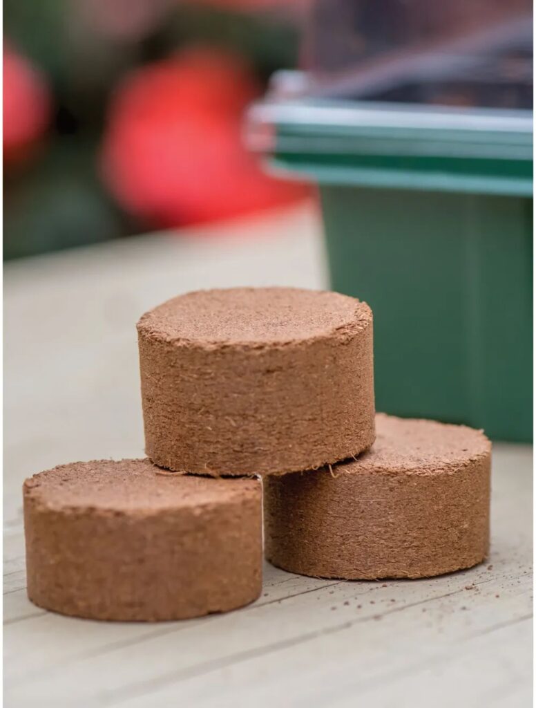 Top 8 Coconut Coir Uses in The Garden + Best Brands